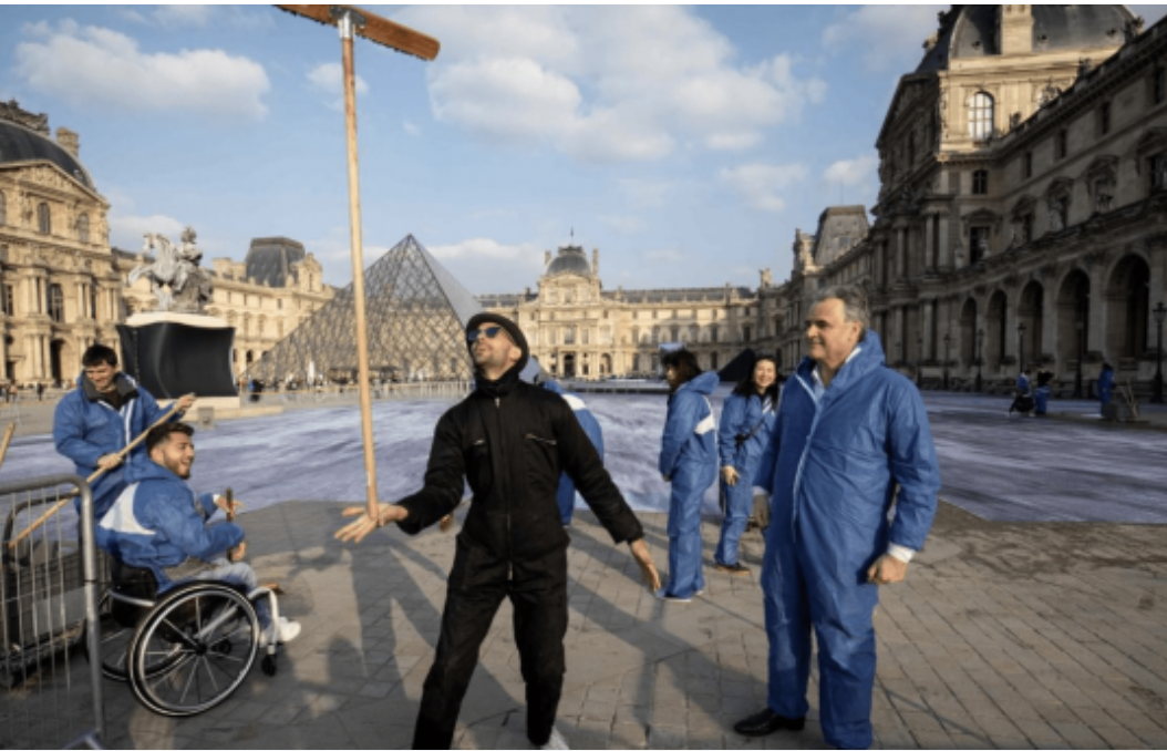 10 Things to Know About... JR - 10 things to know about... the artist JR